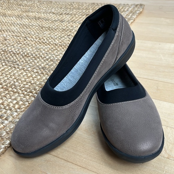 Clarks | Shoes | Clarks Cloudsteppers Ballet Flat Ayla Pure Faux ...